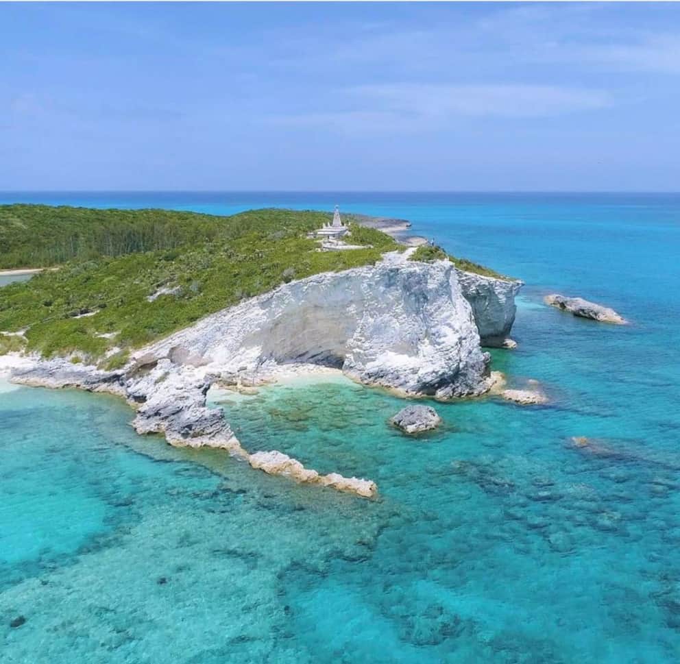 Julian Lockhart - The Good Life | Bahamas